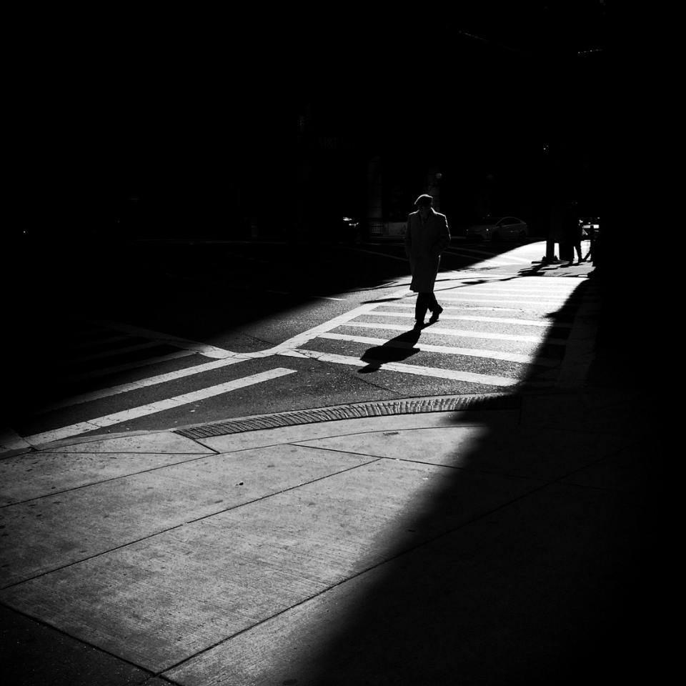 8 Tips For Stunning Black And White Silhouette Photography On iPhone 8 Tips For Stunning Black And White Silhouette Photography On iPhone