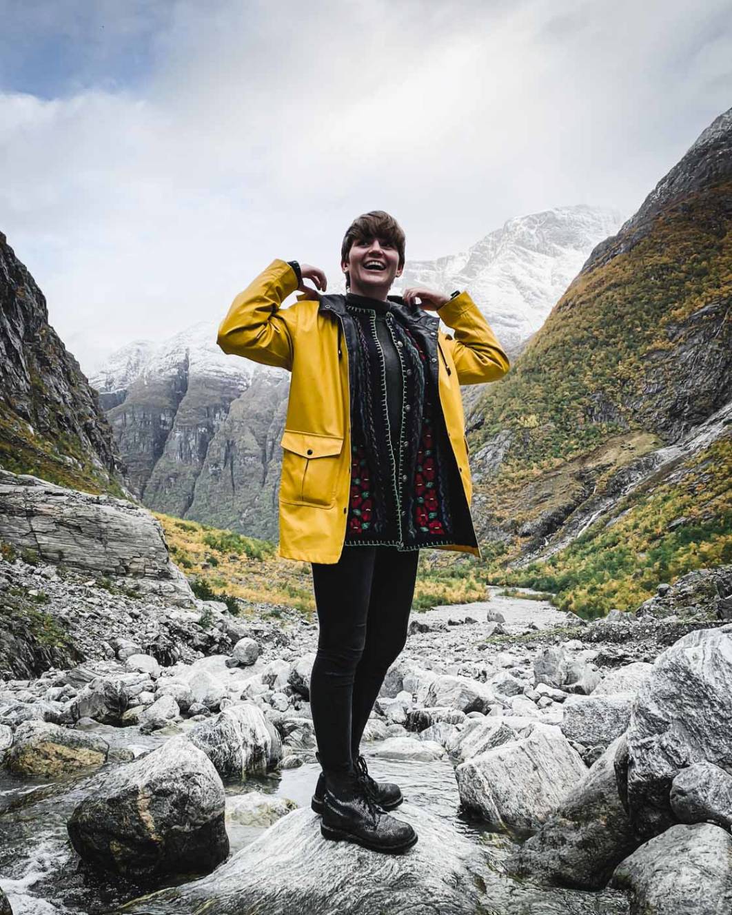 6 Tips For Shooting Moody Portrait Photography On iPhone