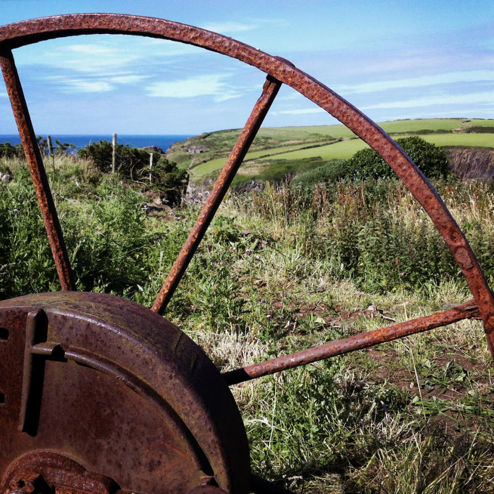 7 Tips For Using Framing Composition Techniques In Your iPhone Photos