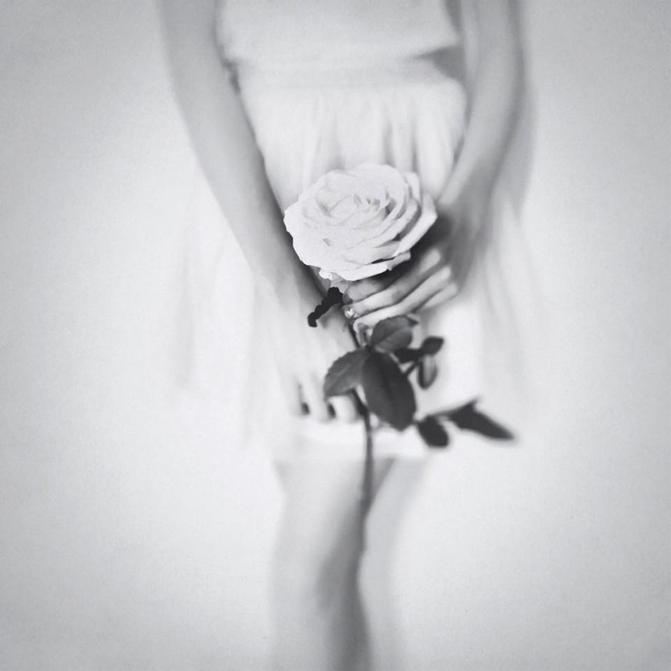 30 Beautiful iPhone Photos With A White Color Scheme