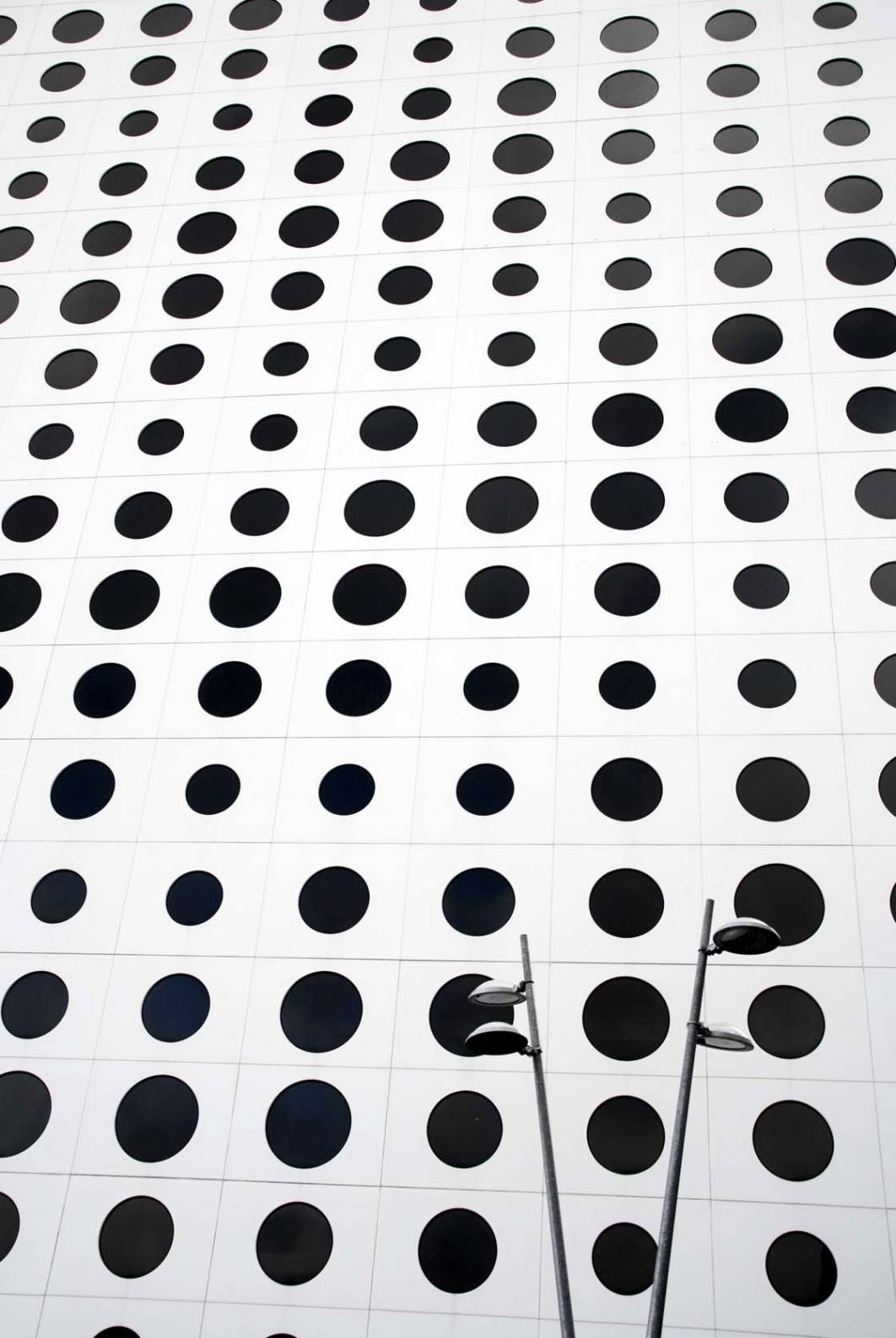 How Marcus Cederberg Takes Amazing Minimalist iPhone Photos