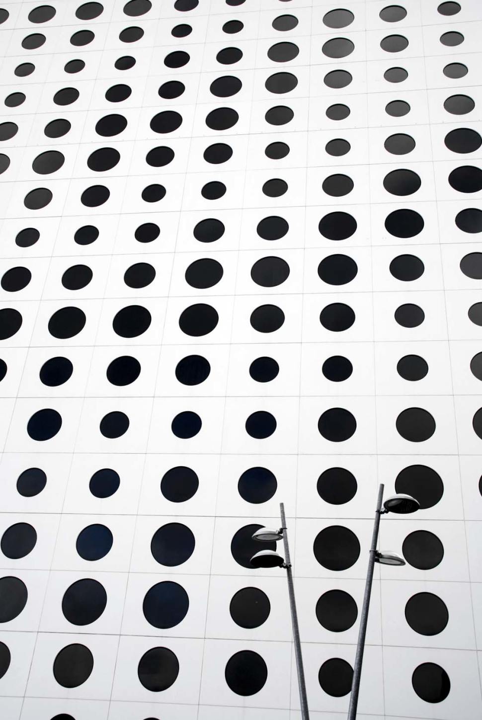 How Marcus Cederberg Takes Amazing Minimalist iPhone Photos