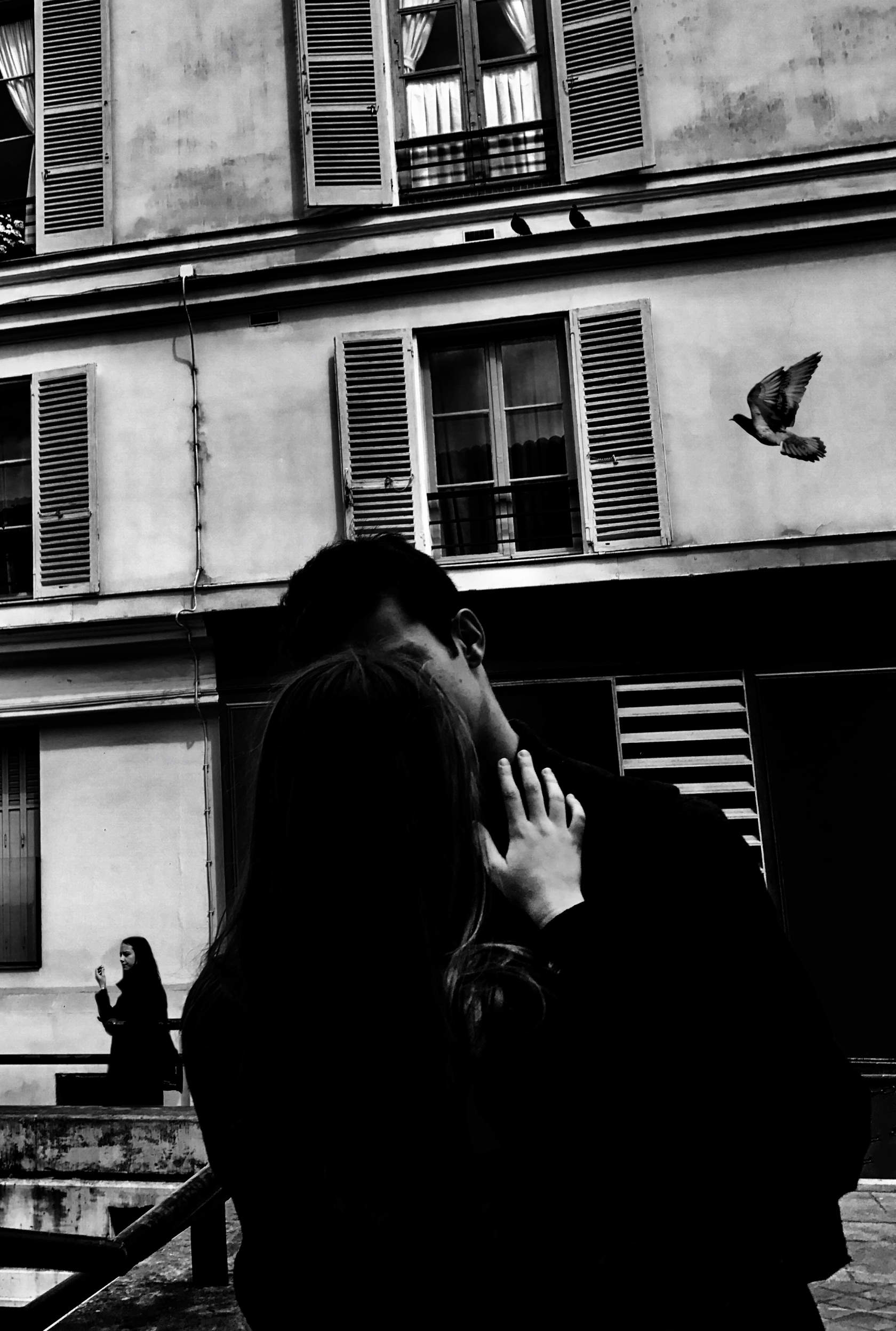 8 Tips For Moody & Mysterious Street Photography On iPhone