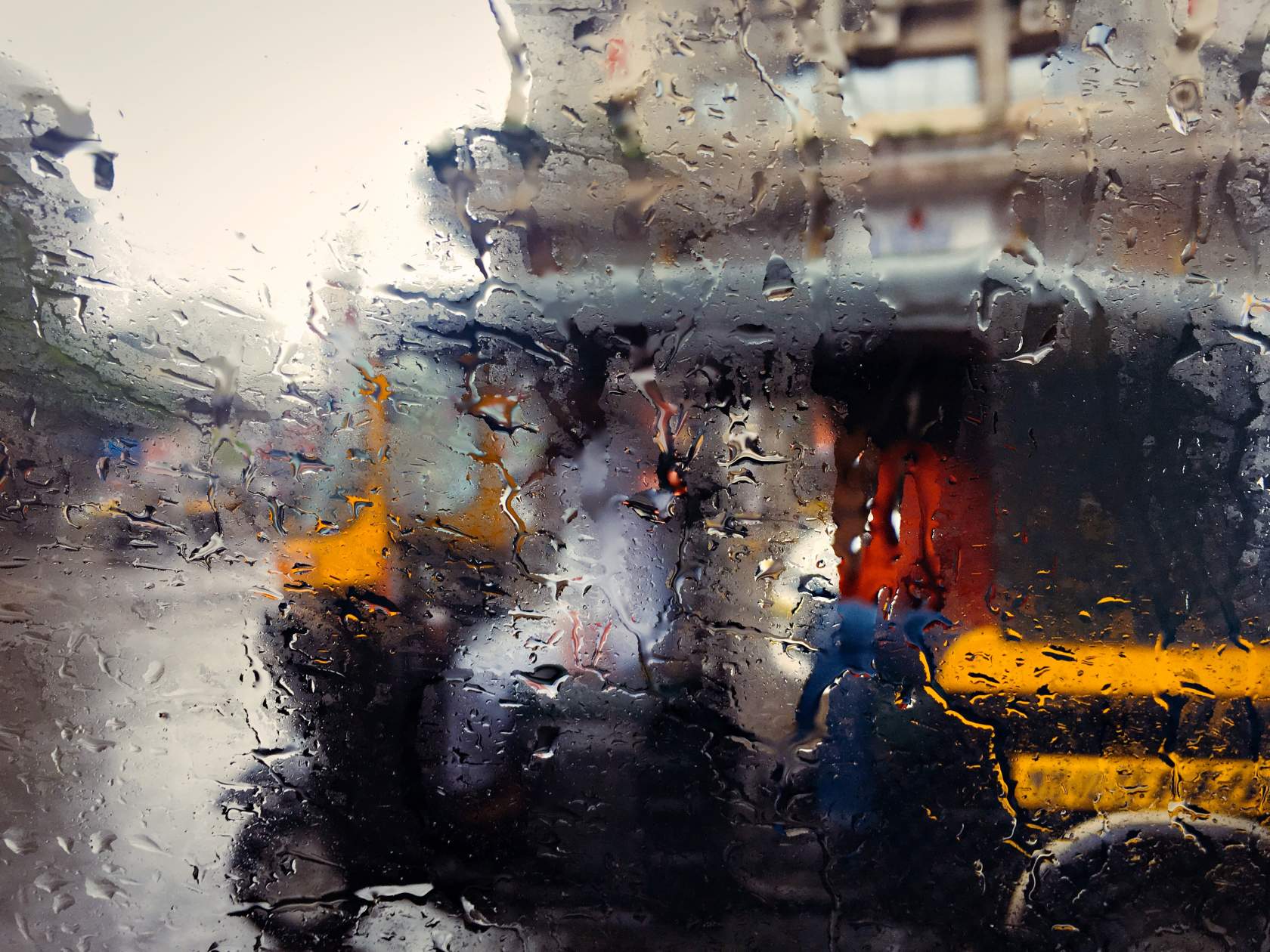 8 Easy Ways To Shoot More Creative Street Photography On iPhone