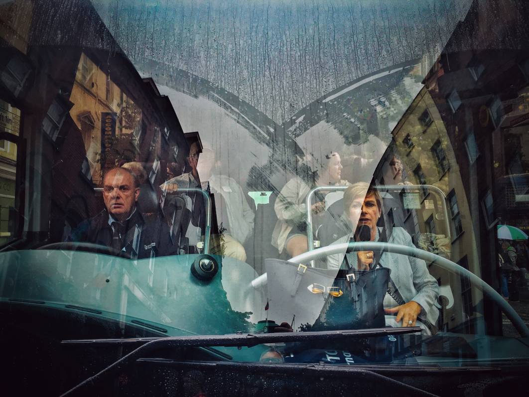 8 Easy Ways To Shoot More Creative Street Photography On iPhone