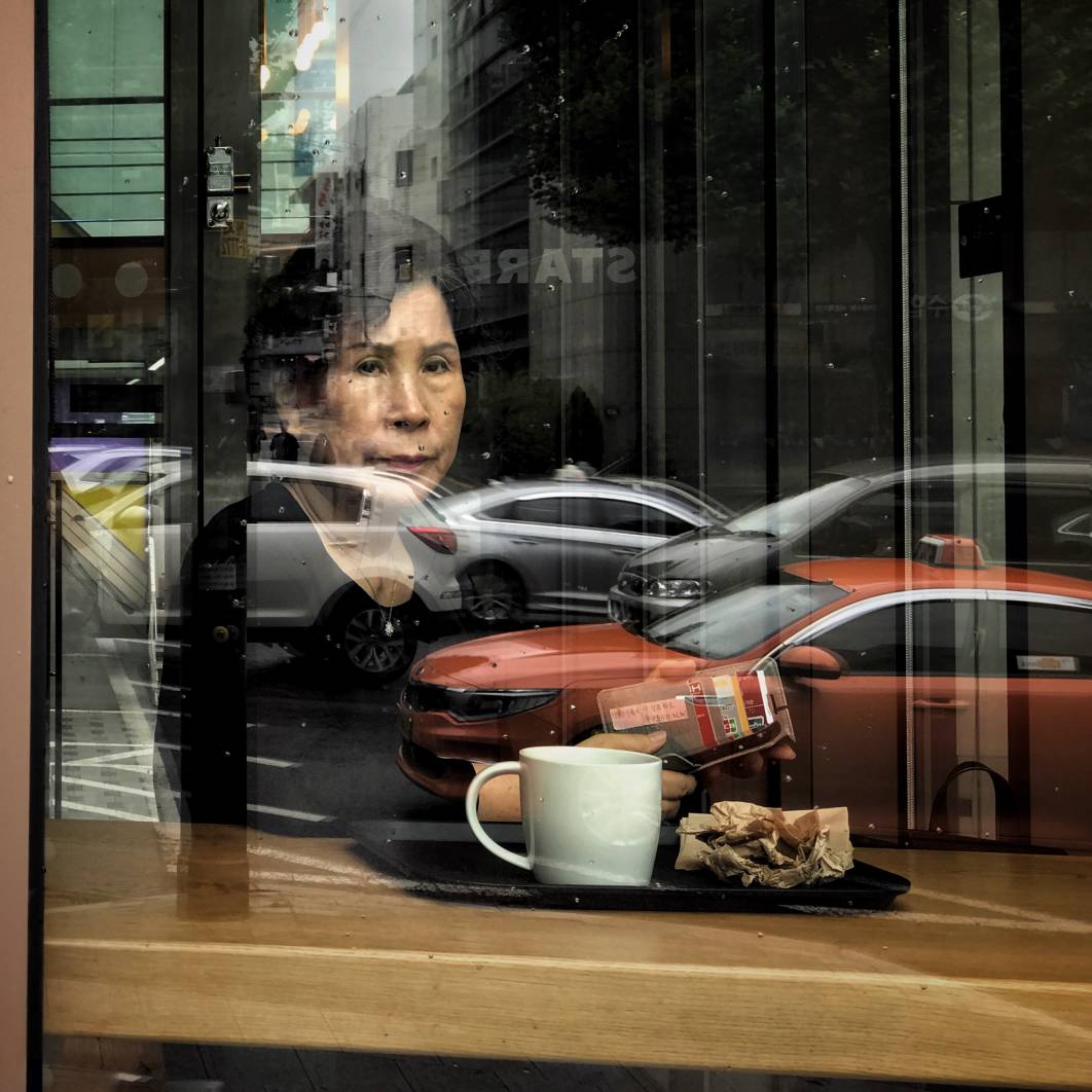 8 Easy Ways To Shoot More Creative Street Photography On iPhone