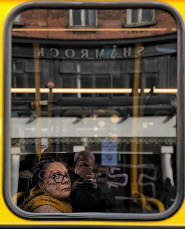 8 Easy Ways To Shoot More Creative Street Photography On iPhone