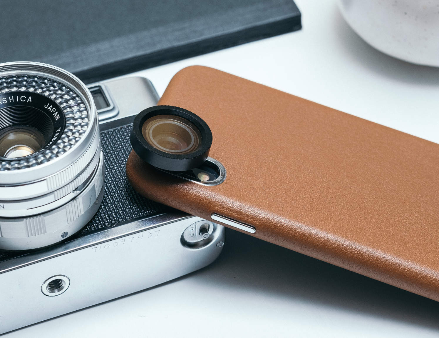 Review Of Hitcase iPhone Lenses For Macro & Wide-Angle Photography