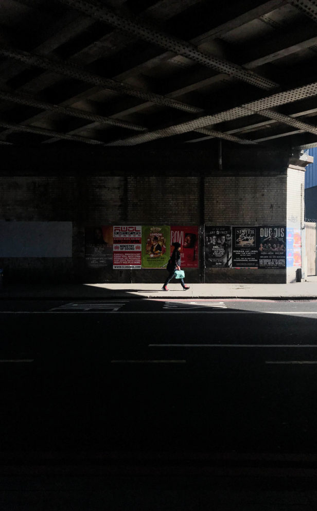 9 Tips For Capturing Incredible Shadows In Your iPhone Street Photos