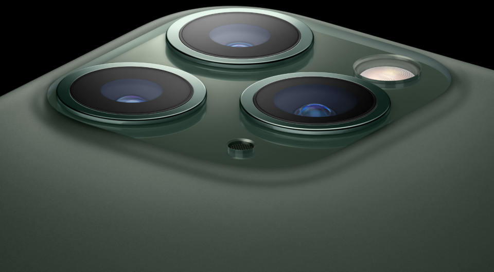 Compare The New Features Of iPhone 11 vs iPhone 11 Pro Camera