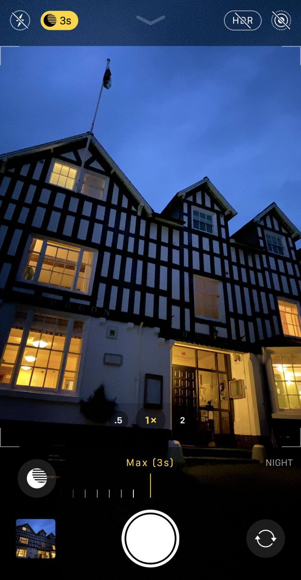 How To Use iPhone Night Mode Camera On iPhone 11 & 12