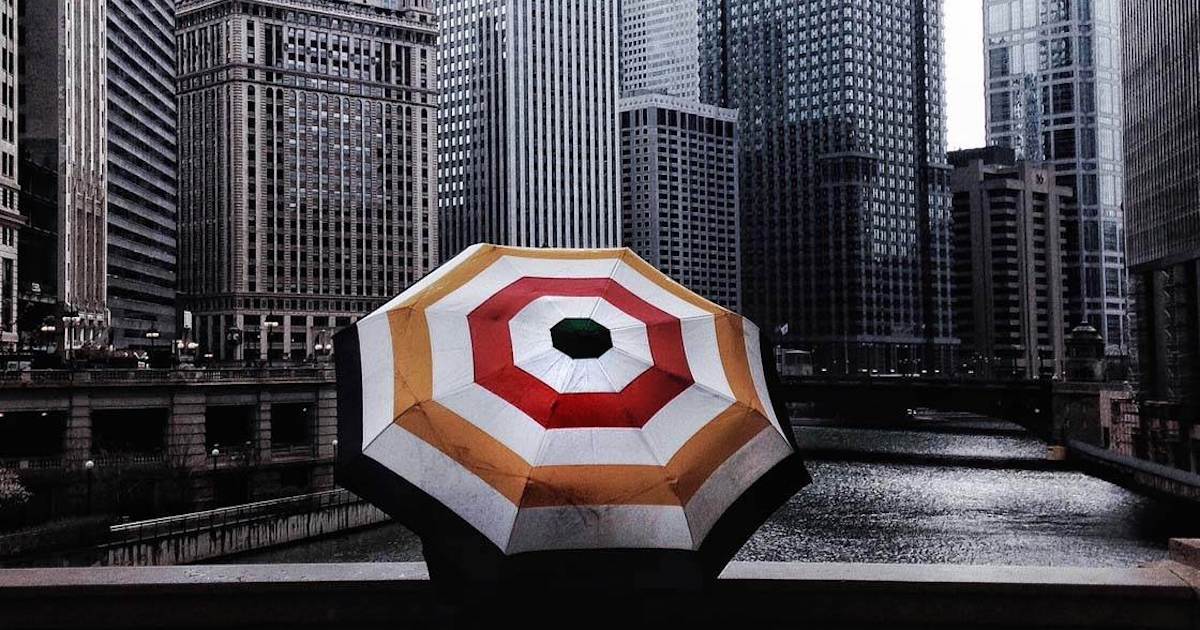 9 Tips For Taking Amazing iPhone Photos In Busy Cities