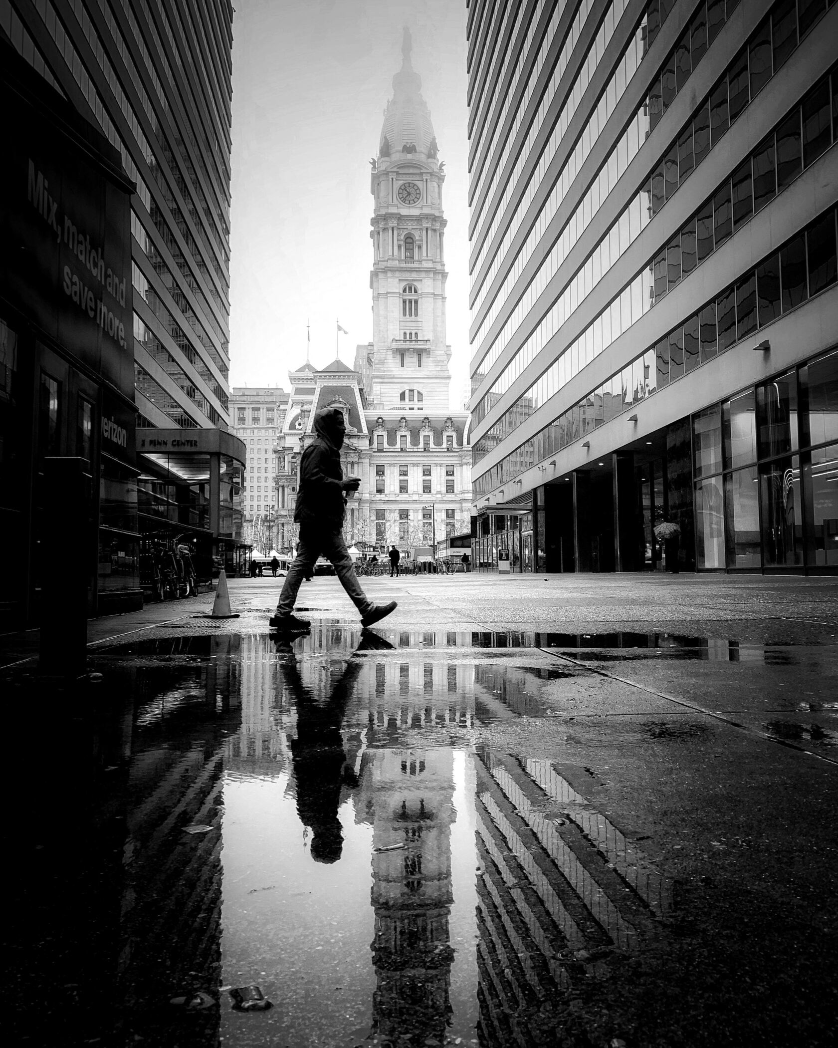 9 Tips For Amazing iPhone Street Photos In Bad Weather