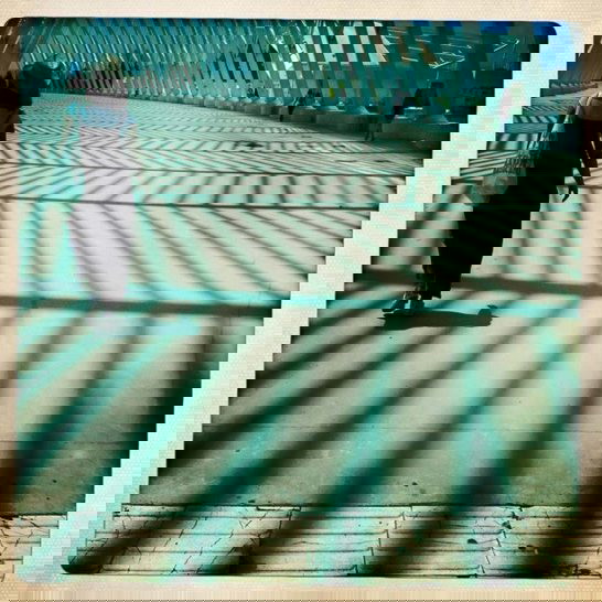 30 Great Examples of Using Lines in iPhone Photography