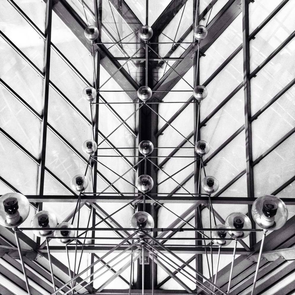 30 Great Examples of Using Lines in iPhone Photography