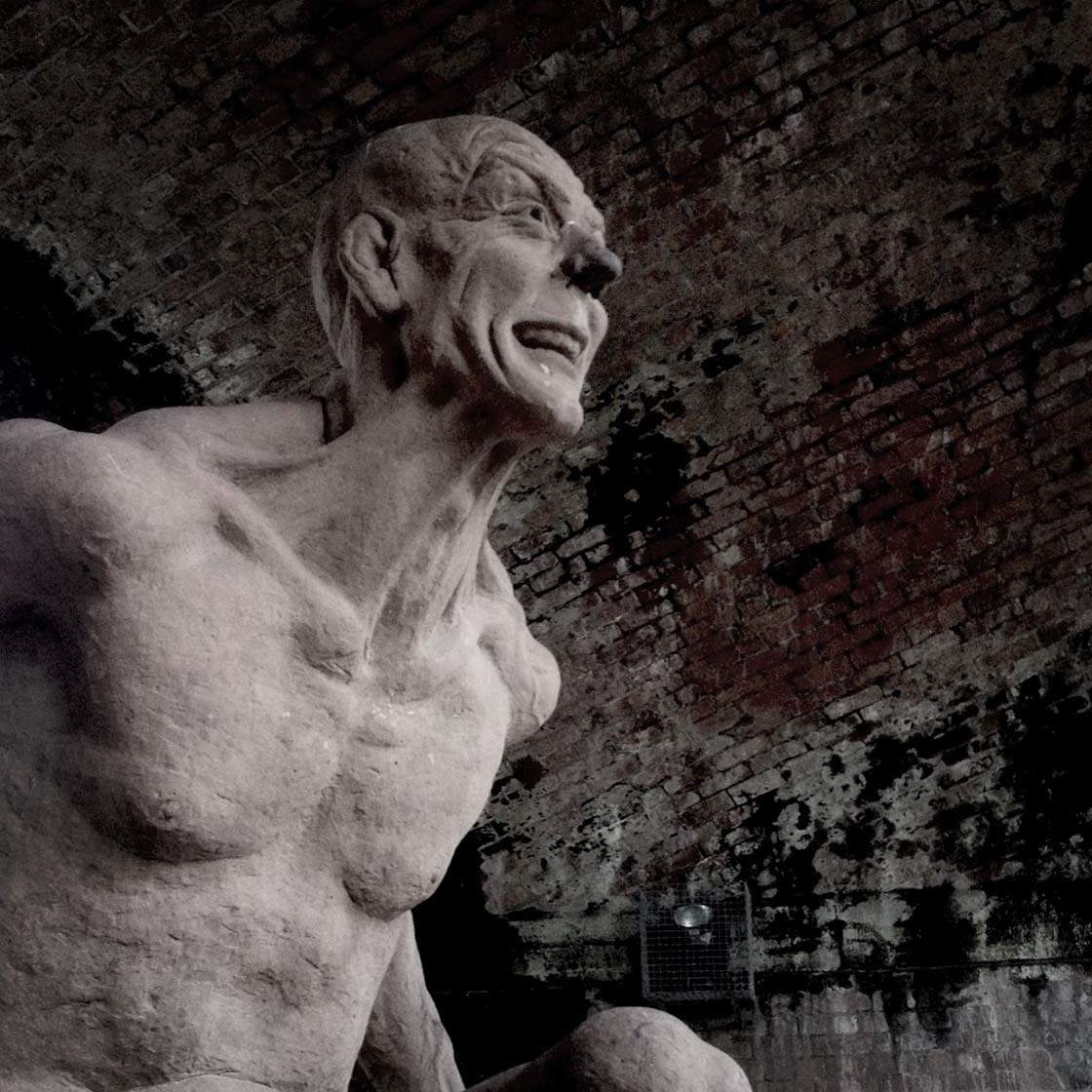 10 Tips For Taking Incredible Low Angle iPhone Photos