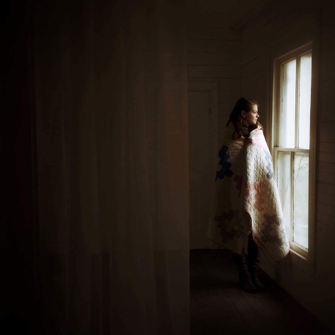 9 Ways To Evoke Emotion & Feeling In Your iPhone Photos