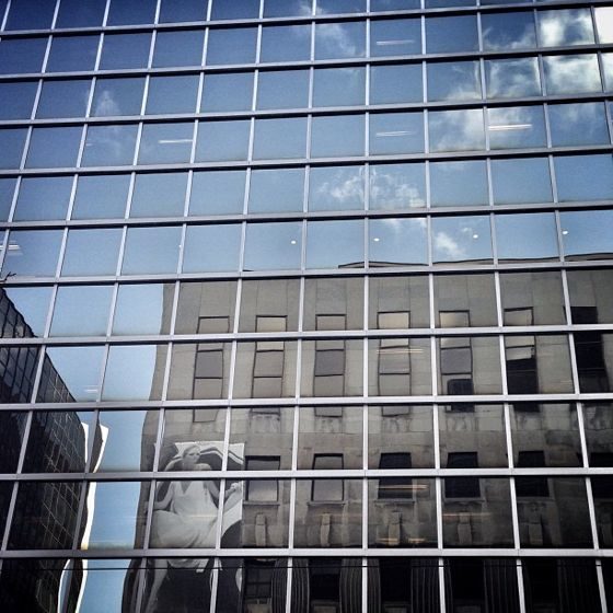 12 Examples of Using Reflections in iPhone Photography