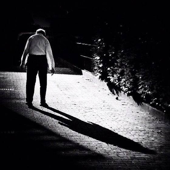 12 Examples of Using Shadows in iPhone Photography