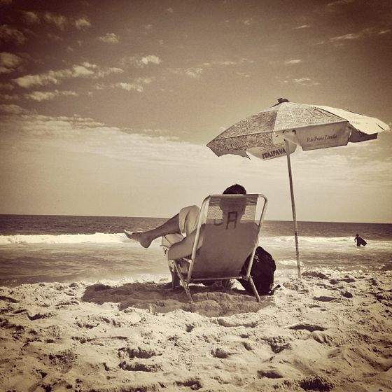 30 Great Examples of Monochromatic iPhone Photography