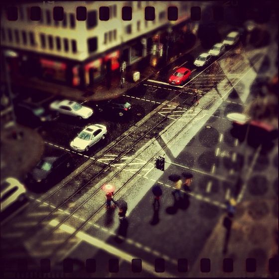 30 Incredible iPhone Photos of Cities and Street Life