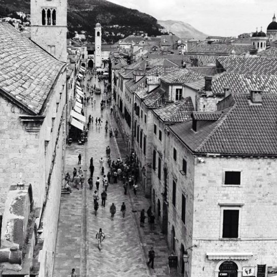 30 Stunning iPhone Photos Showing Great Perspective