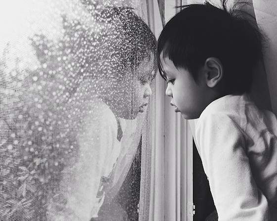 30 Unbelievable iPhone Reflection Photos