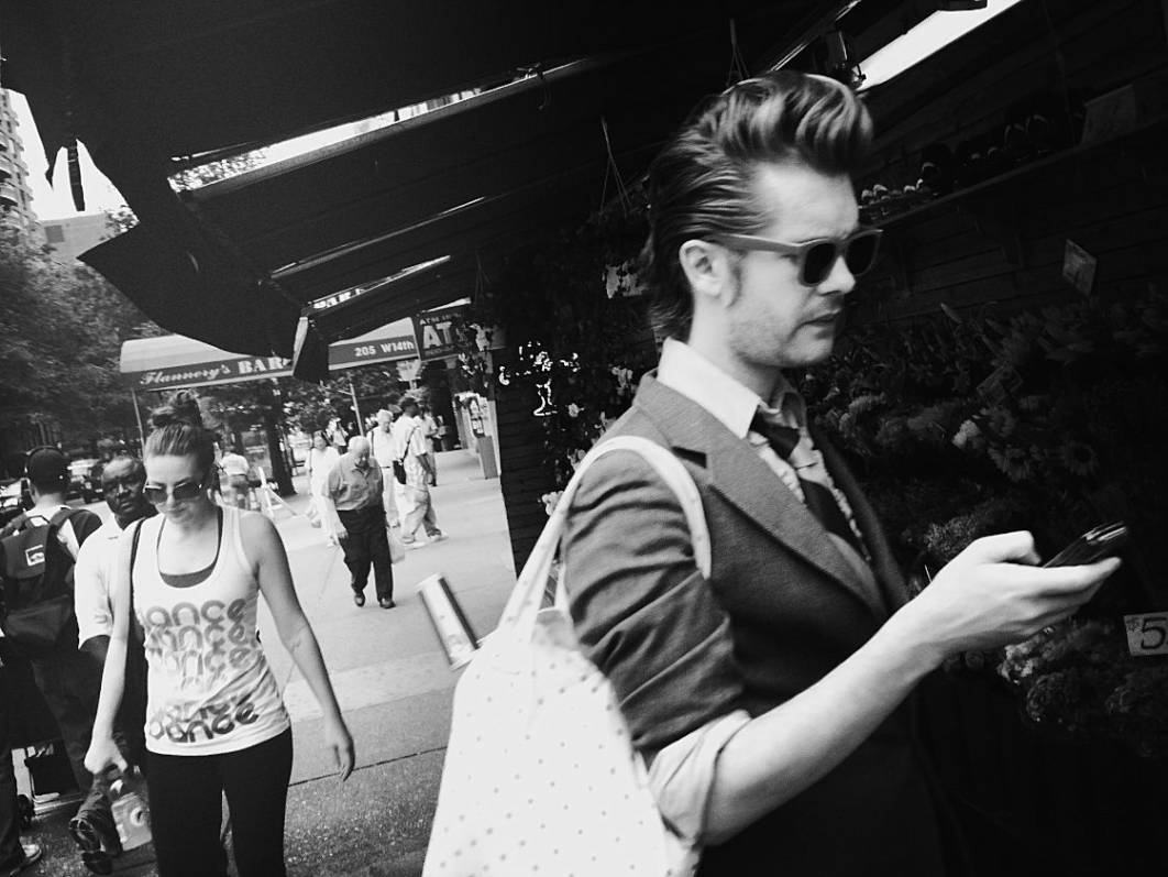 How Greg Schmigel Takes Great iPhone Street Photos