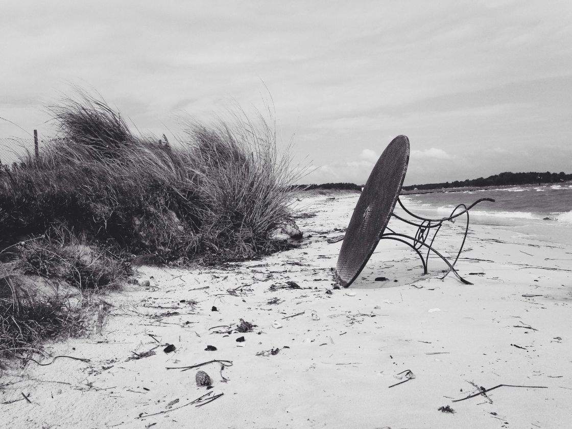 30 Incredible iPhone Photos That Use Empty Space