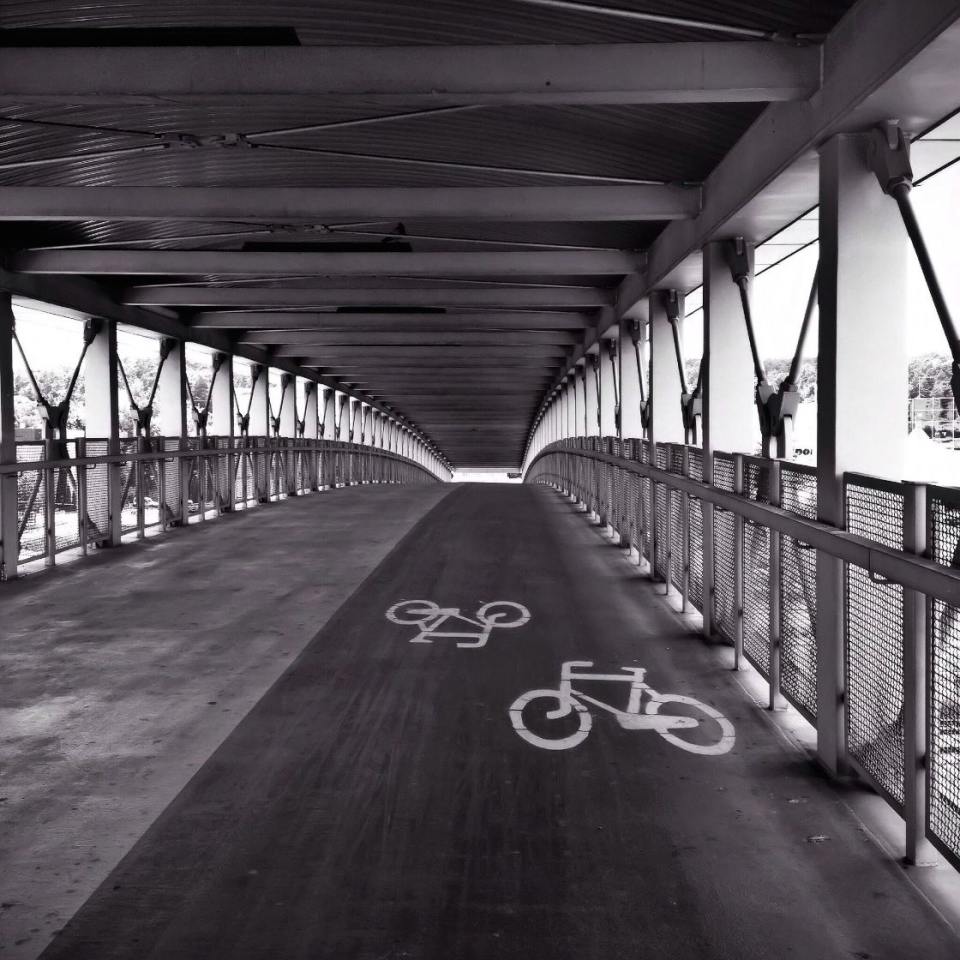 30 Incredible iPhone Photos That Use Empty Space