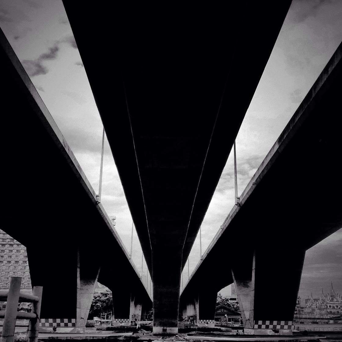 30 Great iPhone Photos That Use Central Composition