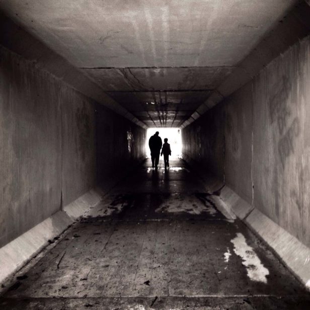 30 Great iPhone Photos That Use Central Composition
