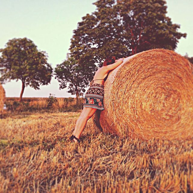 30 Great iPhone Photos That Use Central Composition