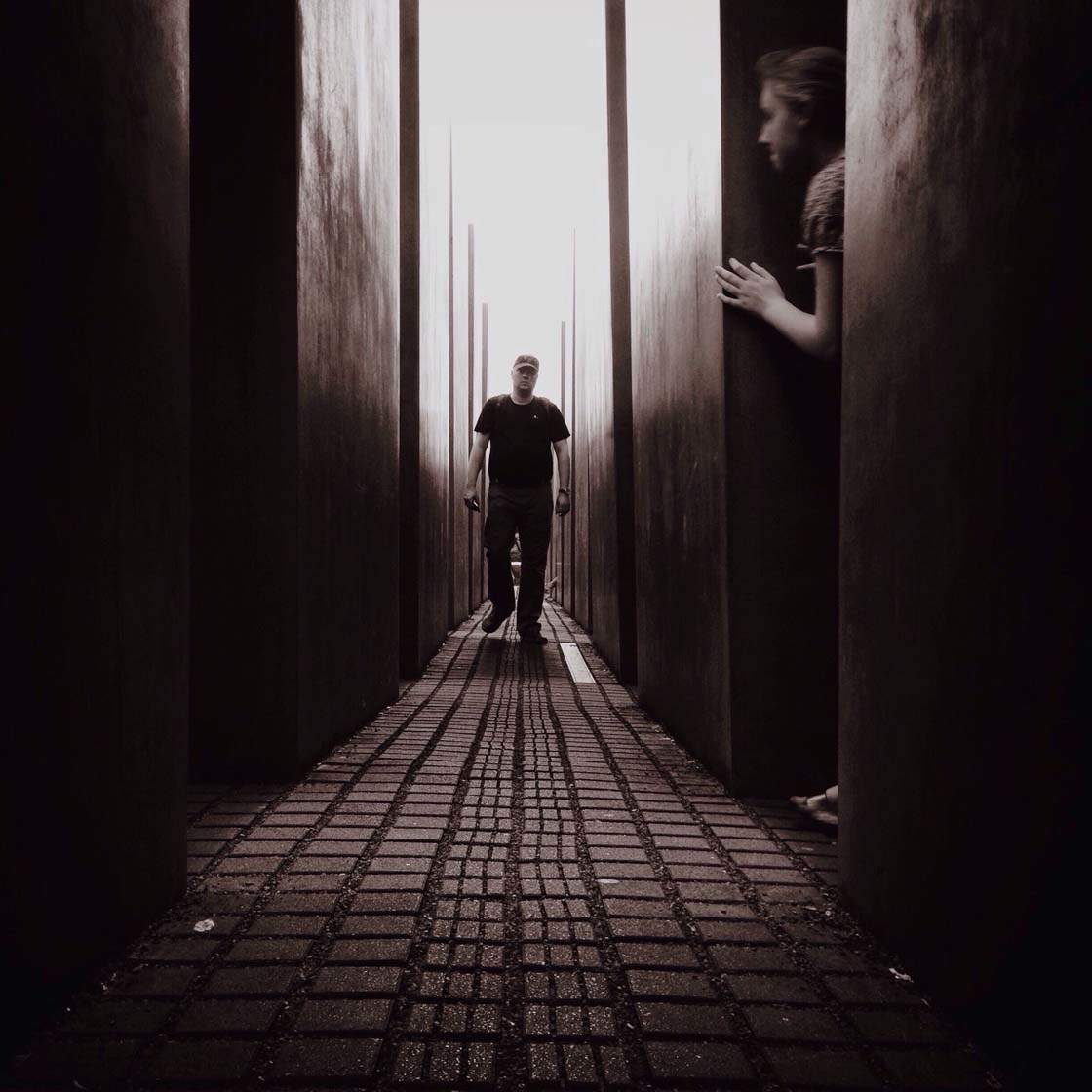 30 Incredible iPhone Photos Taken From A Low Angle