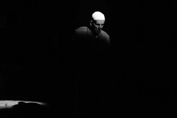 5 Tips For Taking Amazing iPhone Photos In Harsh Light