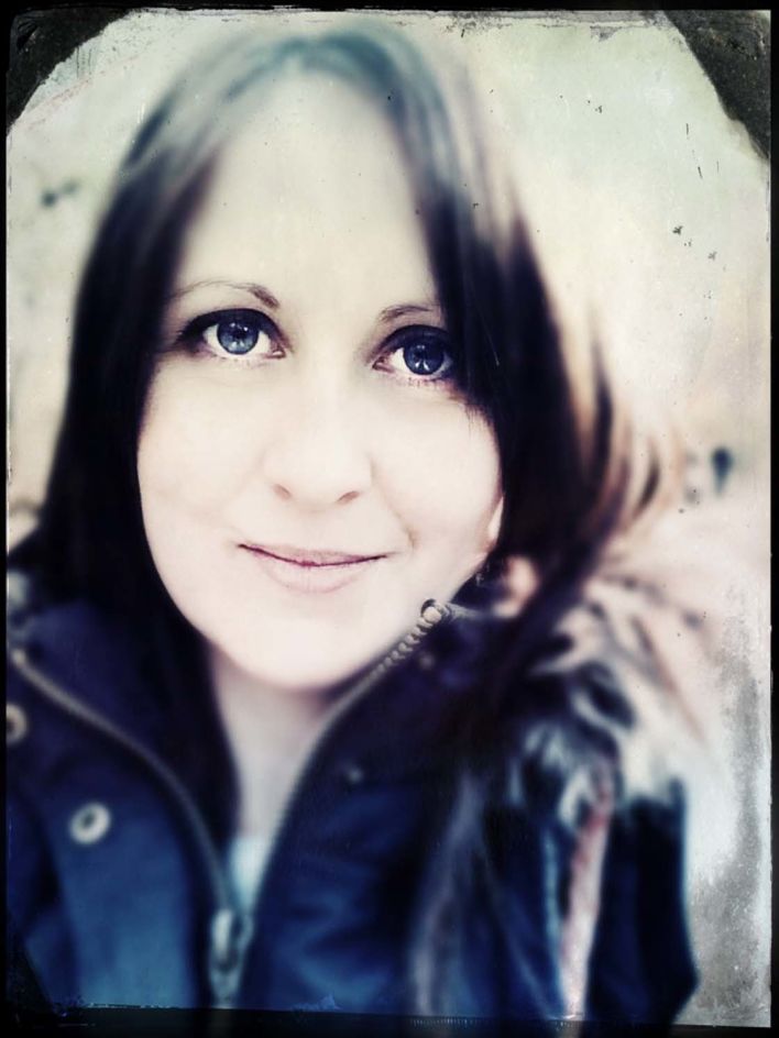 How To Use TinType App To Create Beautiful Vintage iPhone Photos
