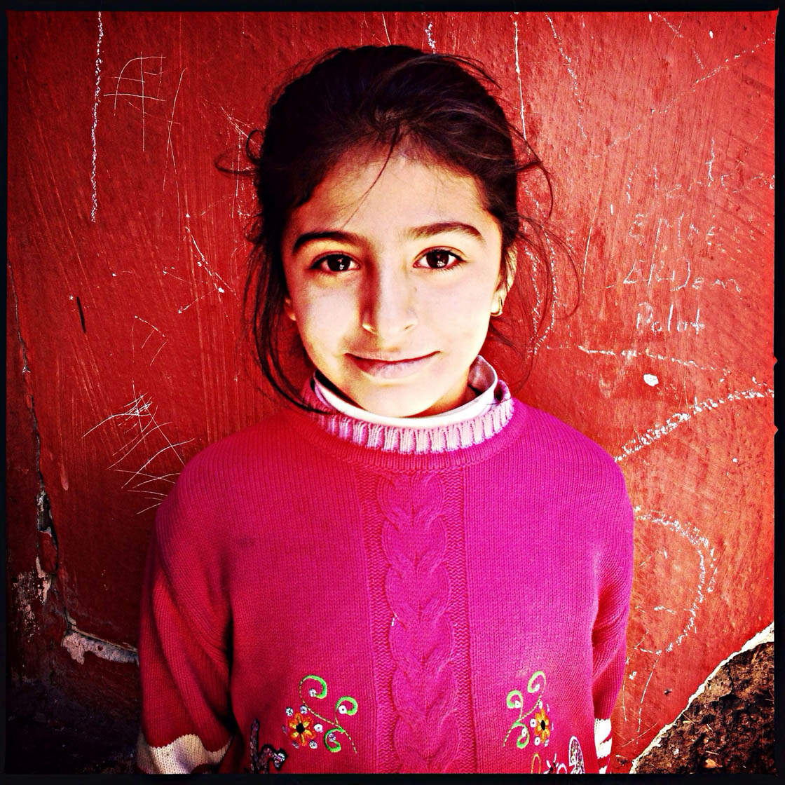 30 Wonderful iPhone Photos Of Children