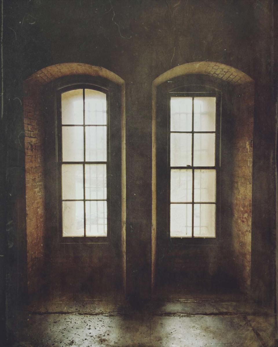 7 Tips For Creating Symmetry In Your iPhone Photos