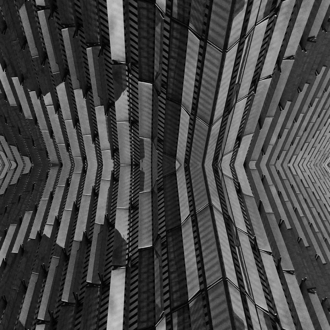 7 Tips For Creating Symmetry In Your iPhone Photos