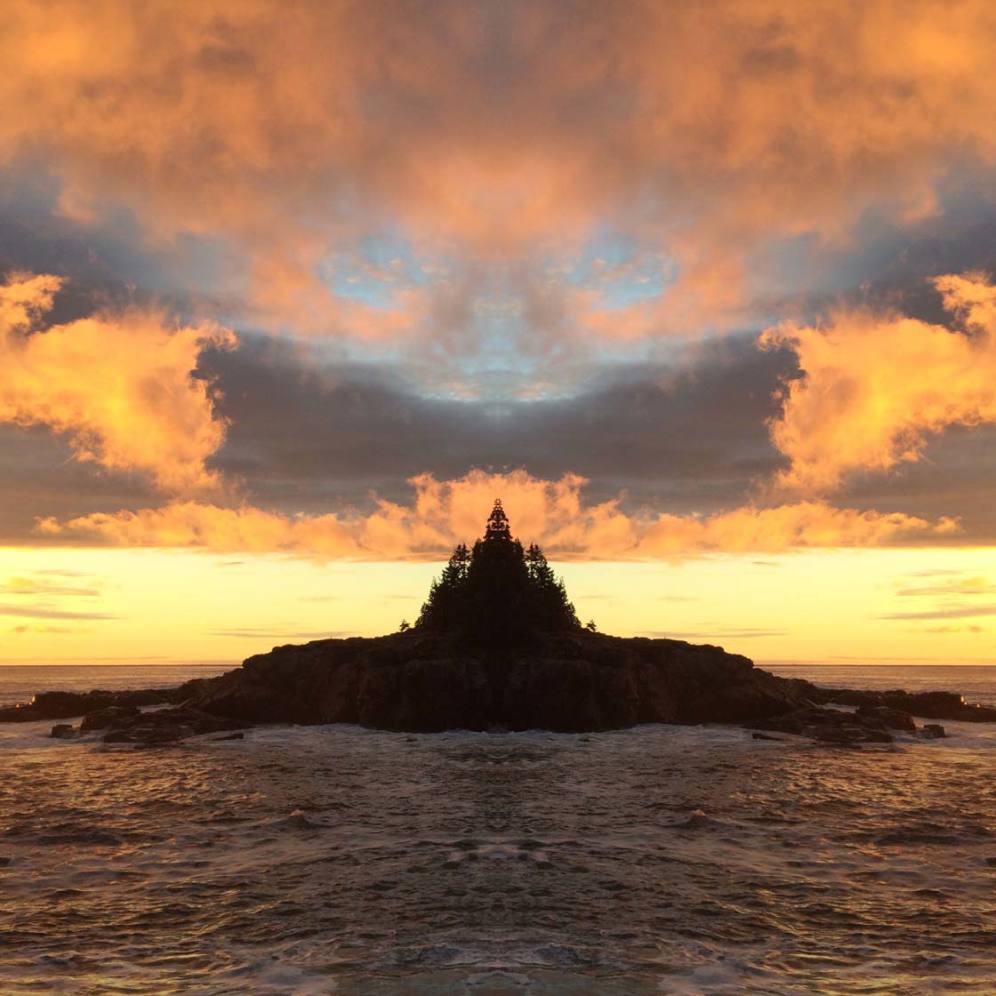 7 Tips For Creating Symmetry In Your iPhone Photos