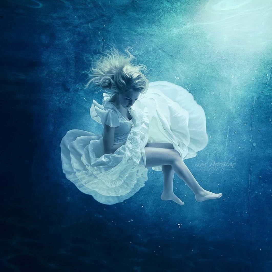 How Kelly Tan Creates Incredible Artwork With Her iPhone