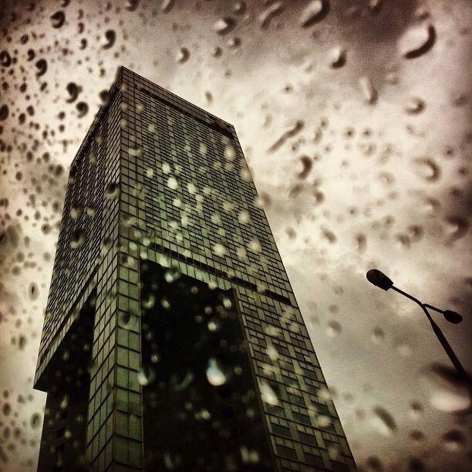 30 Amazing iPhone Photos Of Buildings & Architecture