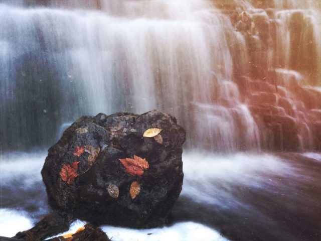 8 Tips For Taking Stunning iPhone Photos Of Water