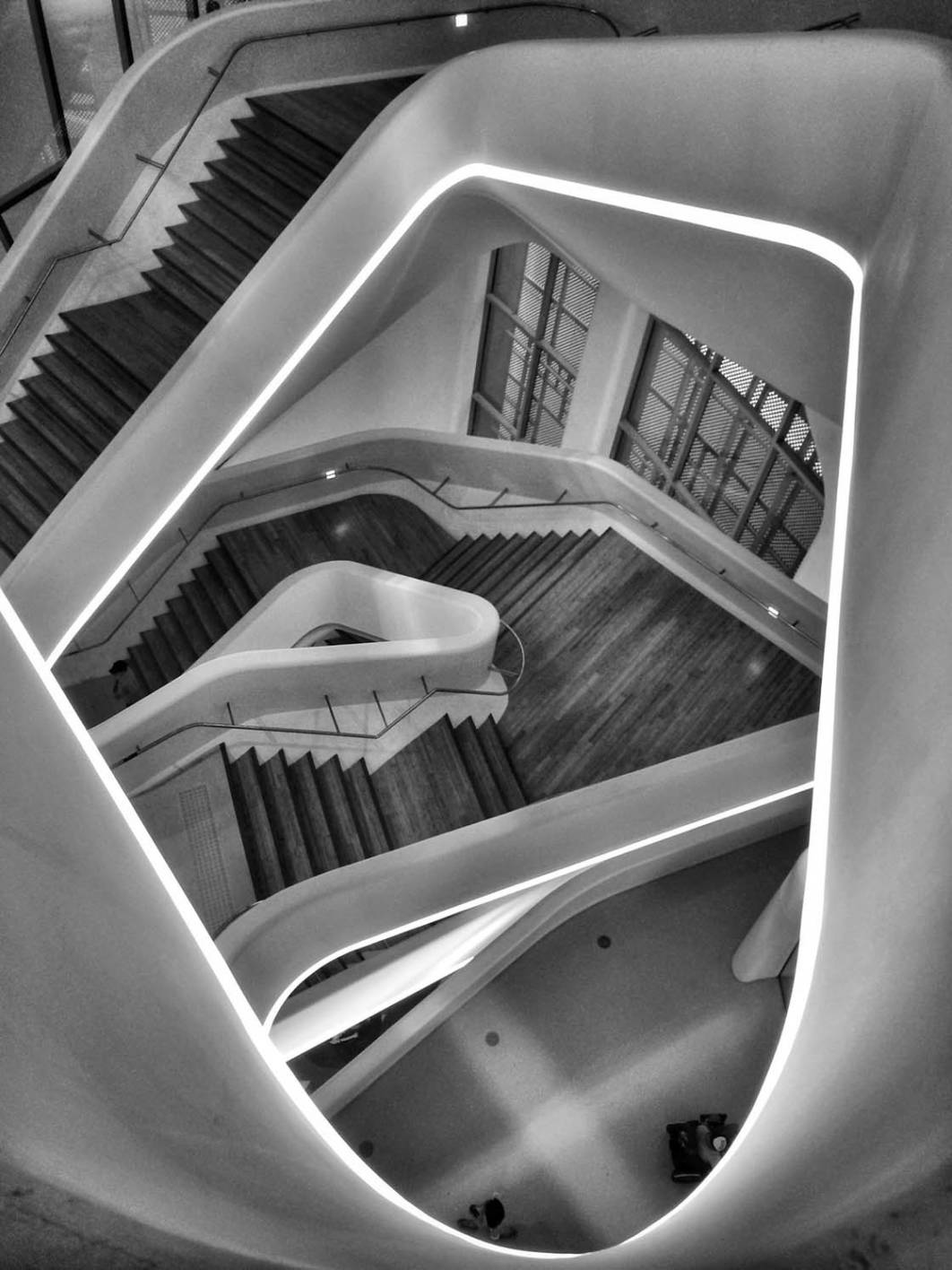 30 Great iPhone Photos Taken From Interesting Angles