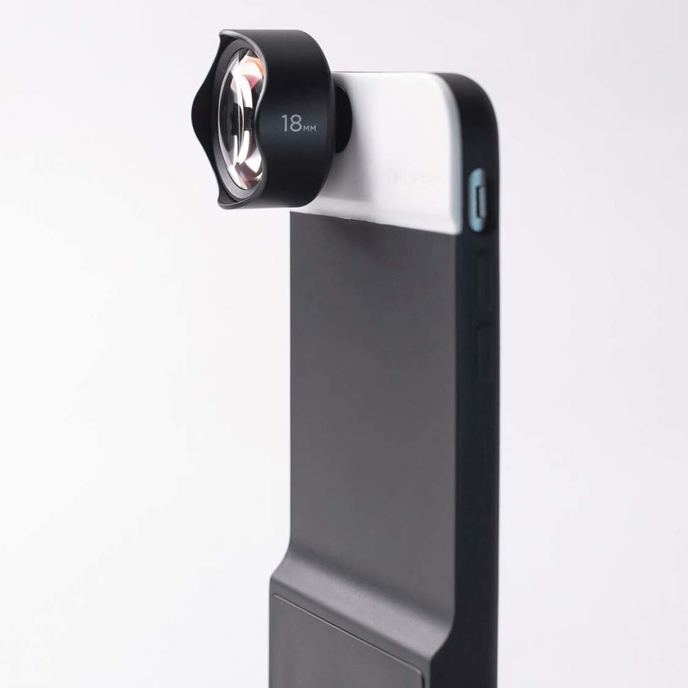 Moment Case Gives Your iPhone A Real Shutter Button