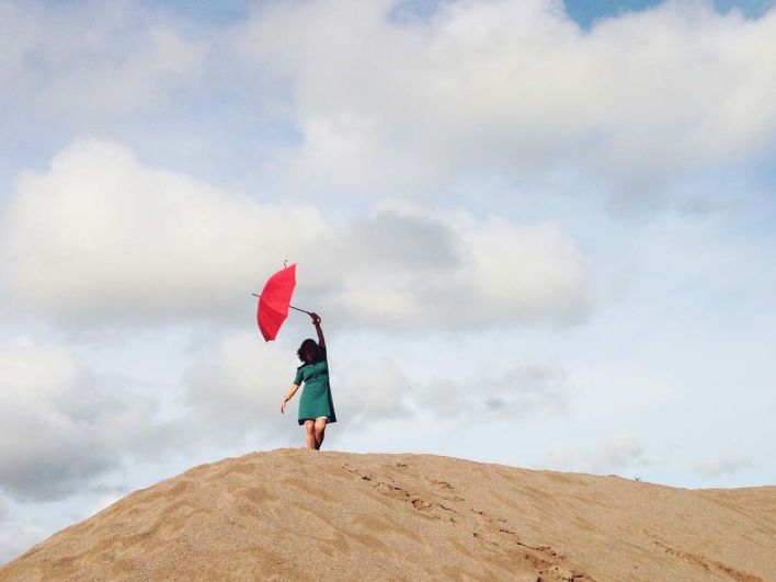 8 Tips For Using People In Your iPhone Landscape Photography