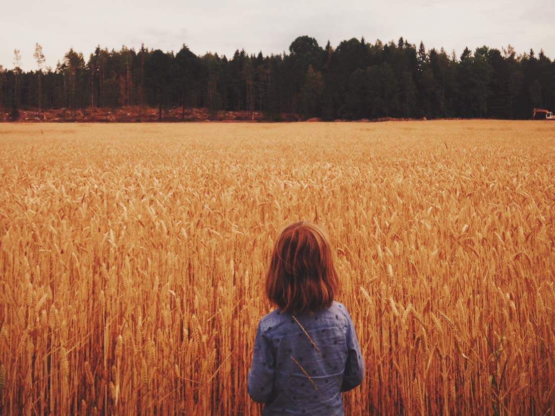 8 Tips For Using People In Your iPhone Landscape Photography