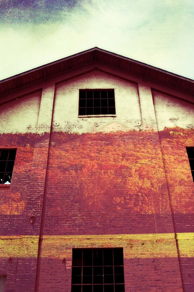 Add Backgrounds To Your iPhone Photos With Superimpose