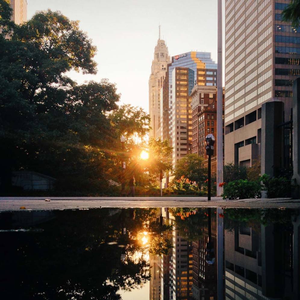 7 Tips For Capturing Amazing iPhone Puddle Reflection Photos