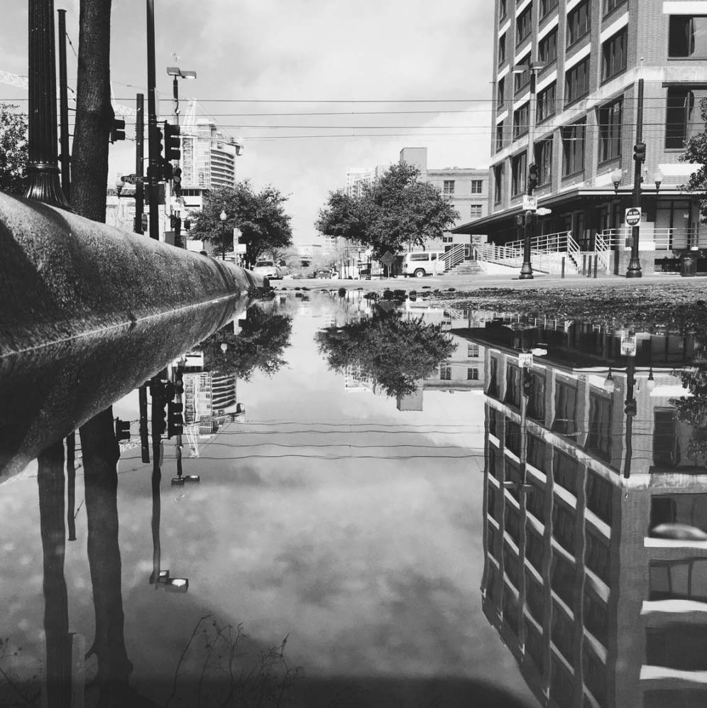 30 Stunning Reflection Photos Taken With An iPhone